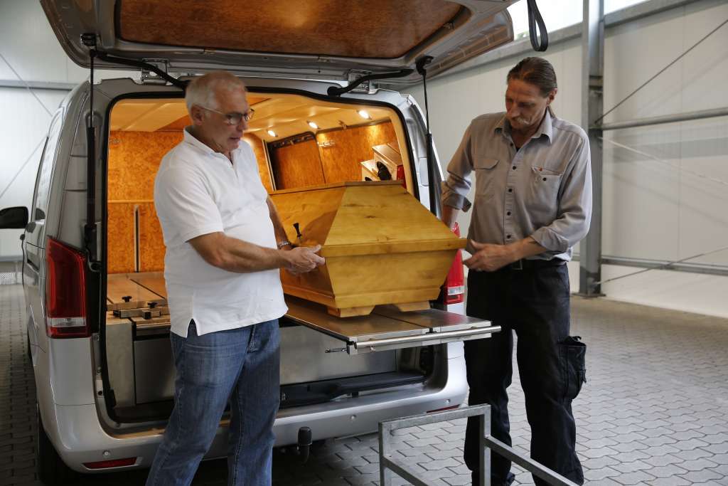 Wie funktioniert ein modernes Krematorium? - Rhein-Taunus-Krematorium
